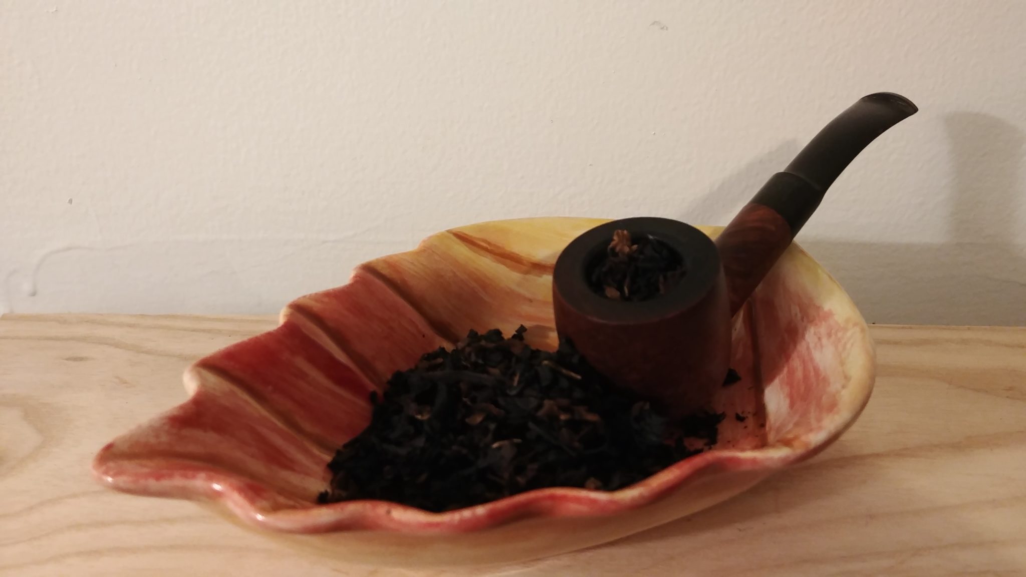Pipe Tobacco Review: McClelland Frog Morton Is a Rich, Flavorful Smoke ...
