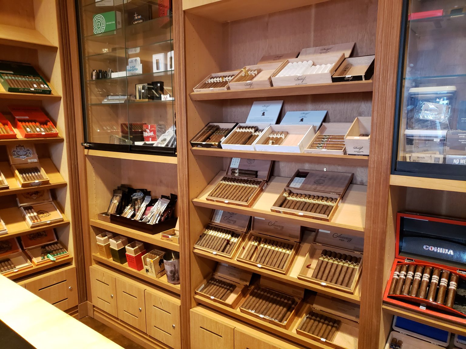 Lounge Review: Capital Cigar Is the Premier Place to Smoke in Lincoln ...