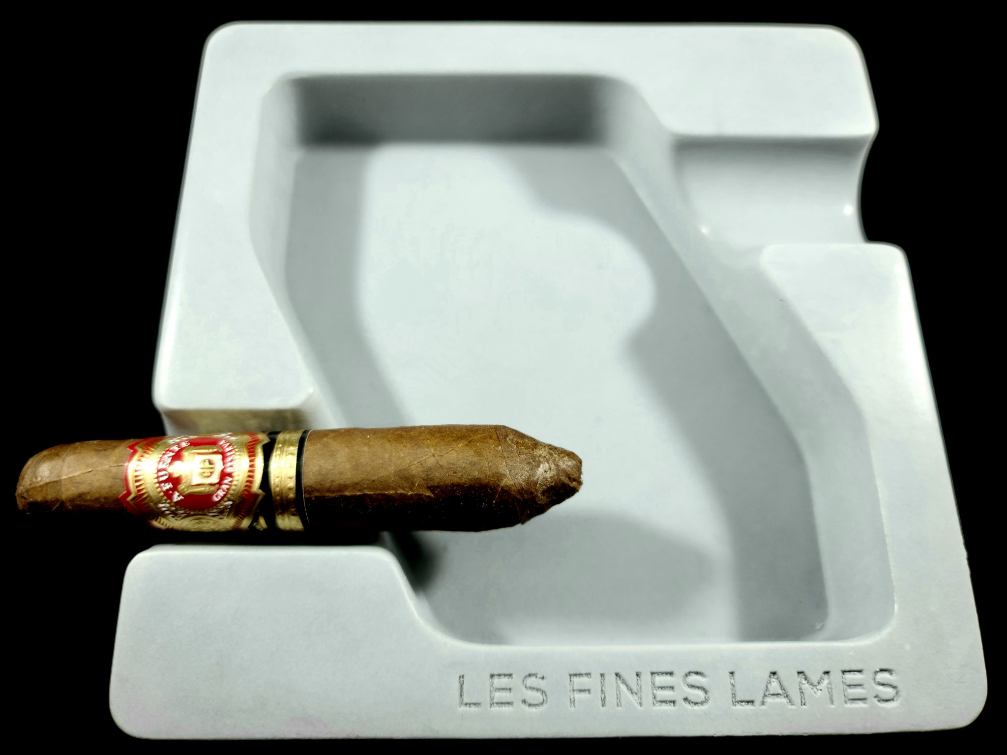 Top 10 Short Cigars to Smoke During the Winter - Simply Stogies - A ...