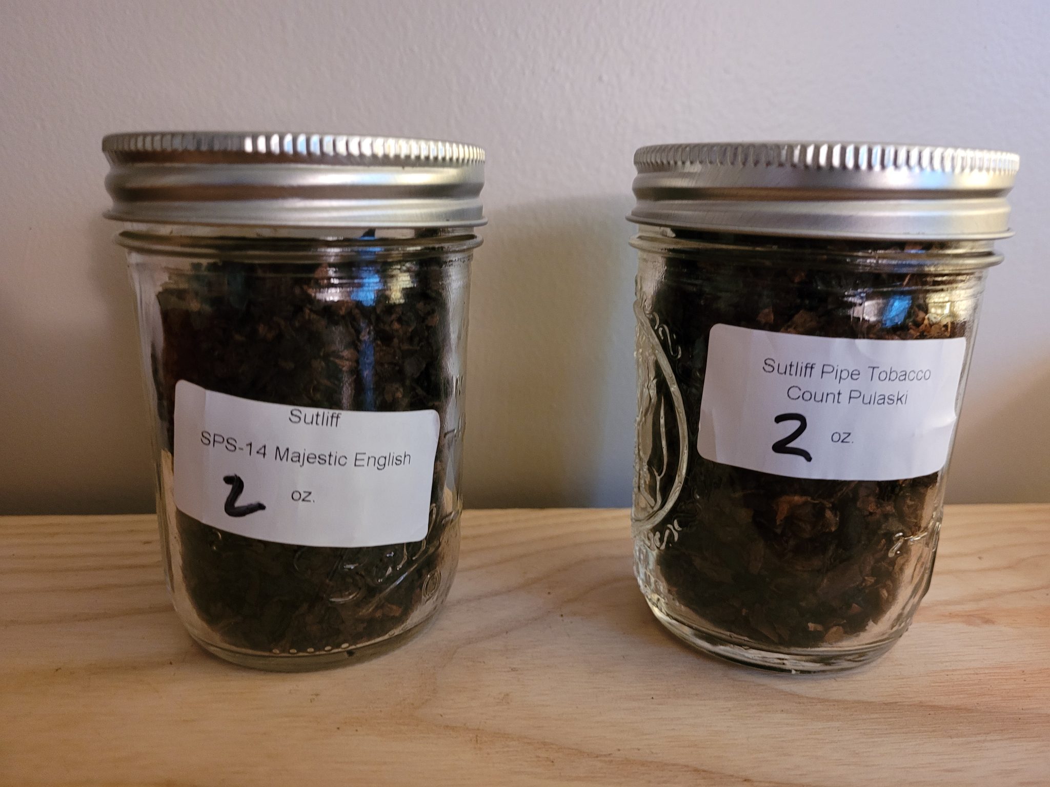 Sutliff English: Majestic English and Count Pulaski - Simply Stogies